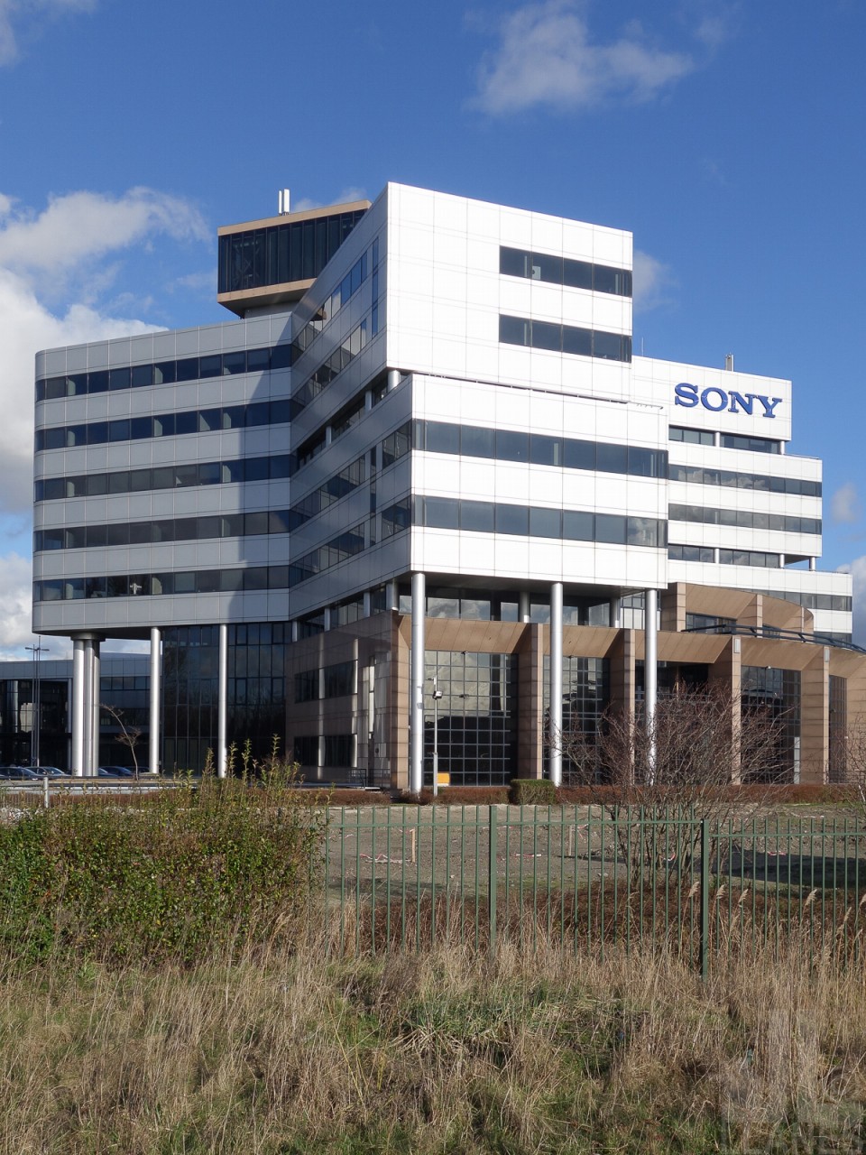 Sony presenta una cámara y 3 objetivos de una calidad extrema - El blog ...